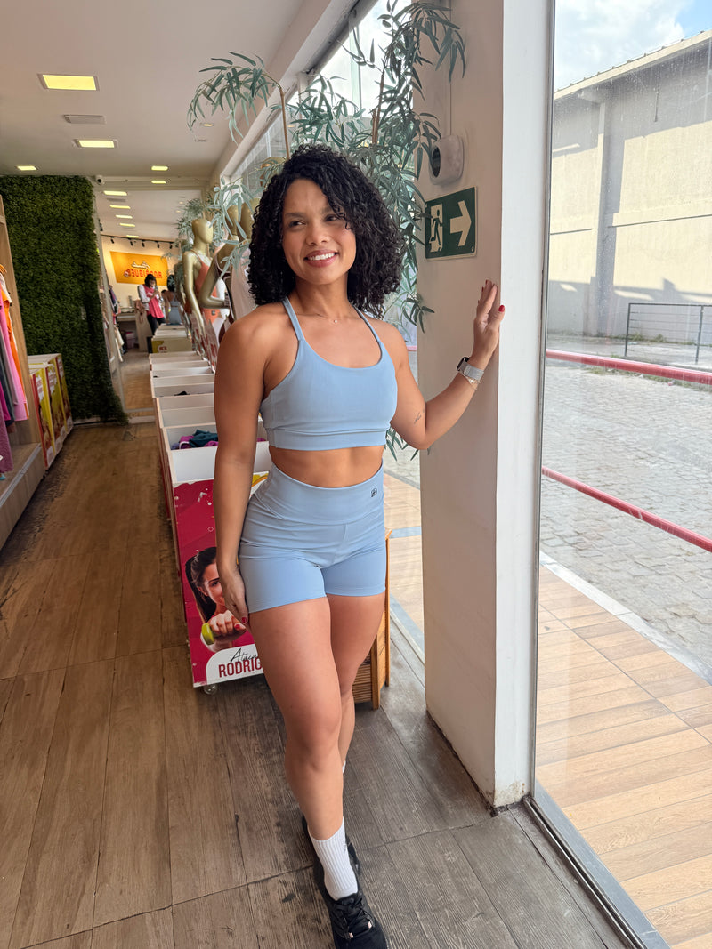 Conjunto Lívia – clássico, elegante e fácil de lembrar. – Atacadão ...